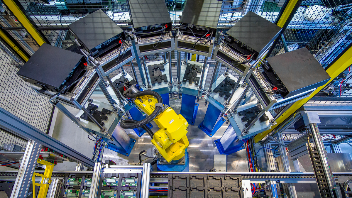 How Manufacturing Facilities Use Real-Time Location Systems